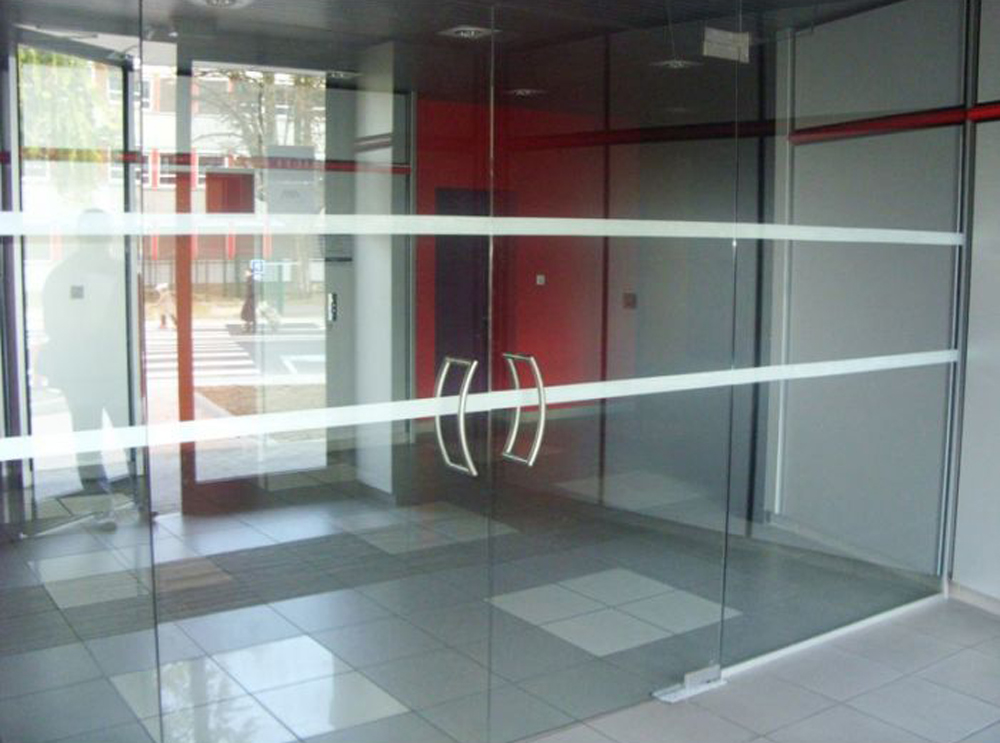 Signaletique PMR - Bandes pour vitres - Handicap - mobilité réduite ...